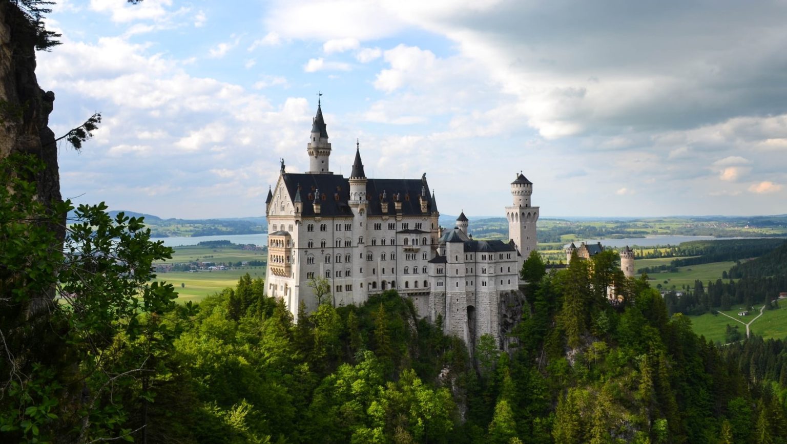 10 Best Fairy Tale Tropes and Why I Love Them - SWW