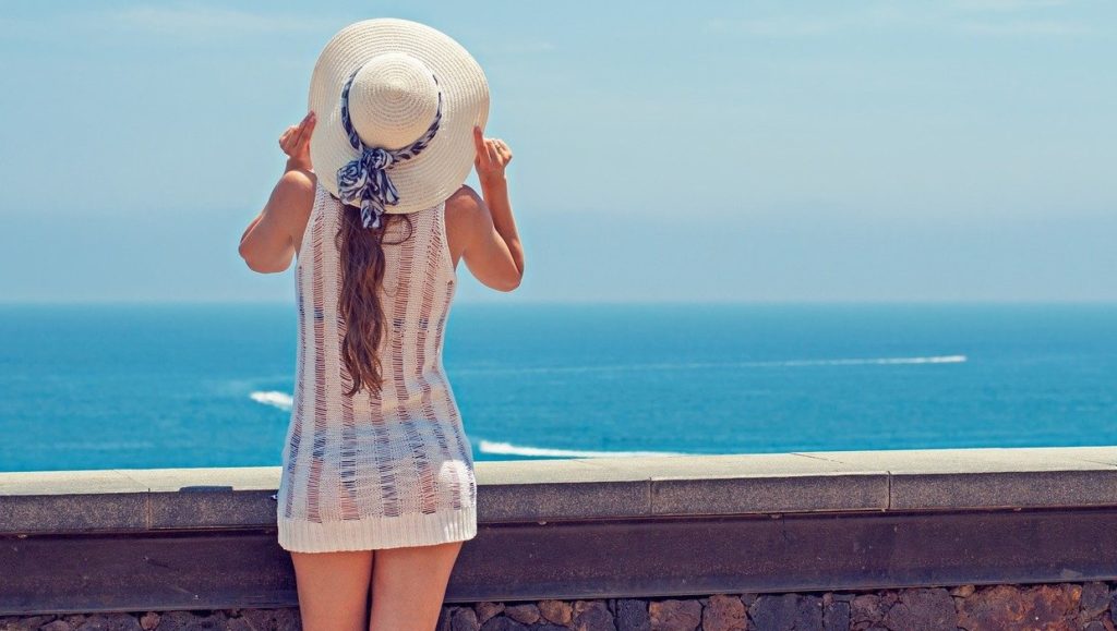 5 Introvert Tips for Surviving the Summer - SWW